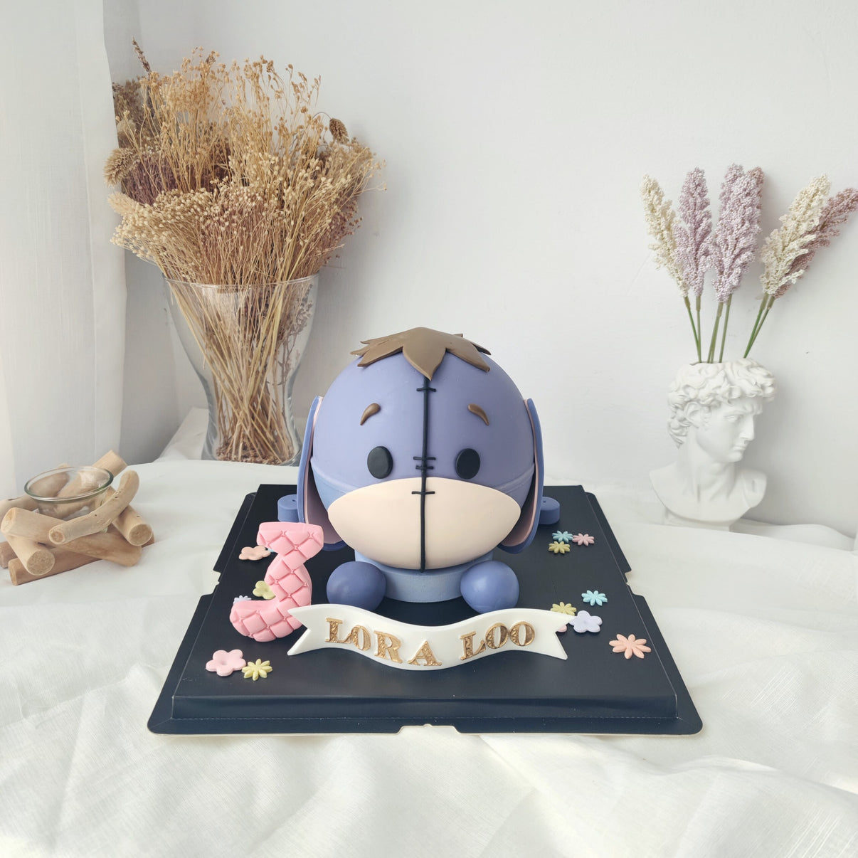 Eeyore Pinata Knock Ball – Ning’s Cake